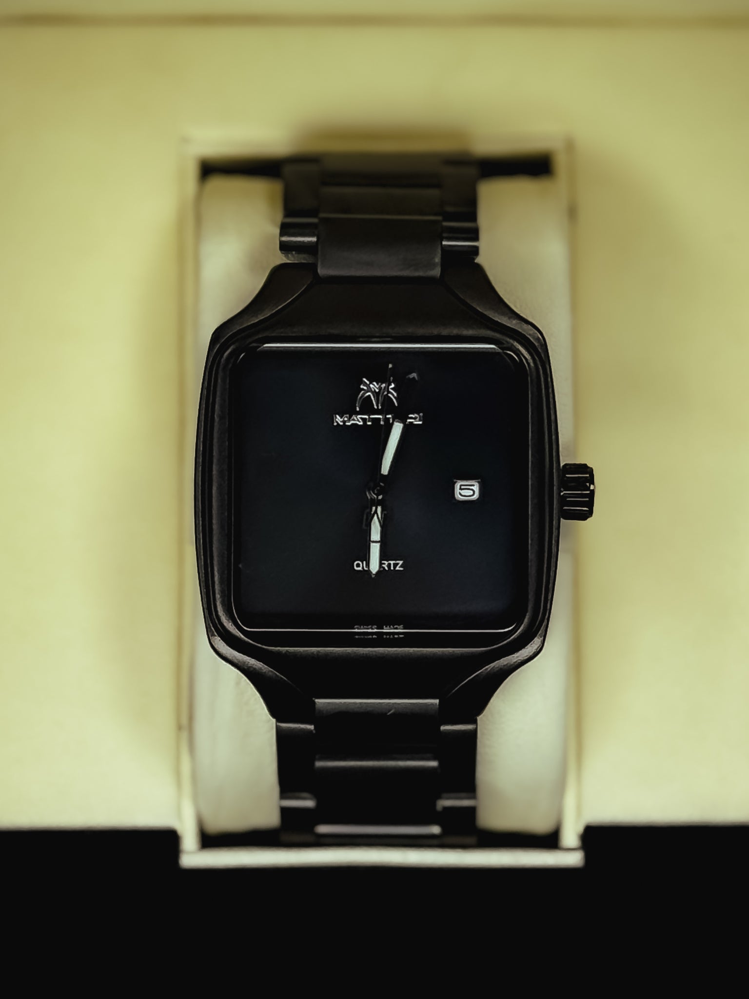 M Ultra Watch